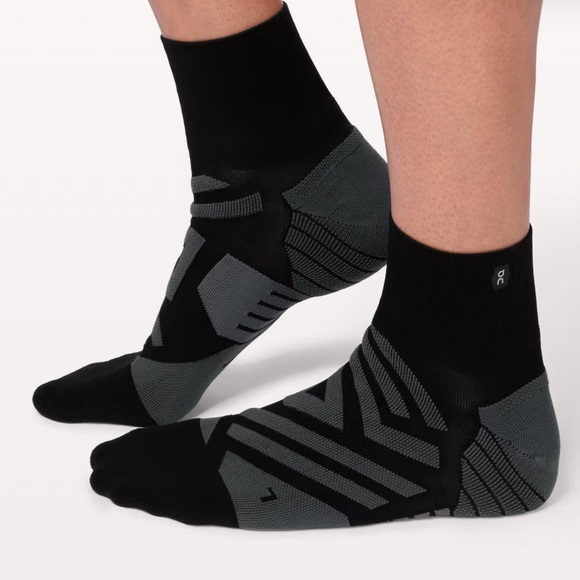 On Running | Underwear & Socks | Mens On Cloud Running Mid Rise Sock ...